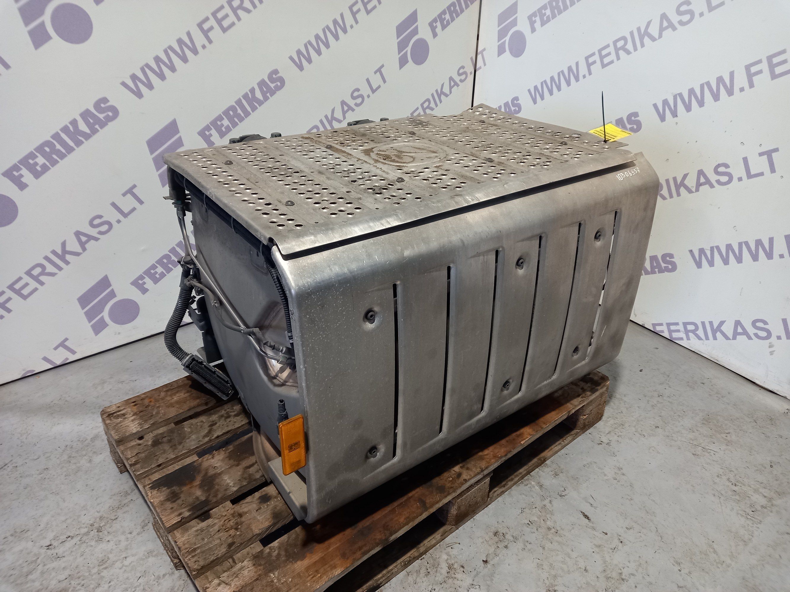 Mercedes Benz MB Actros MP4 EURO 6 selective catalyst reduction ...