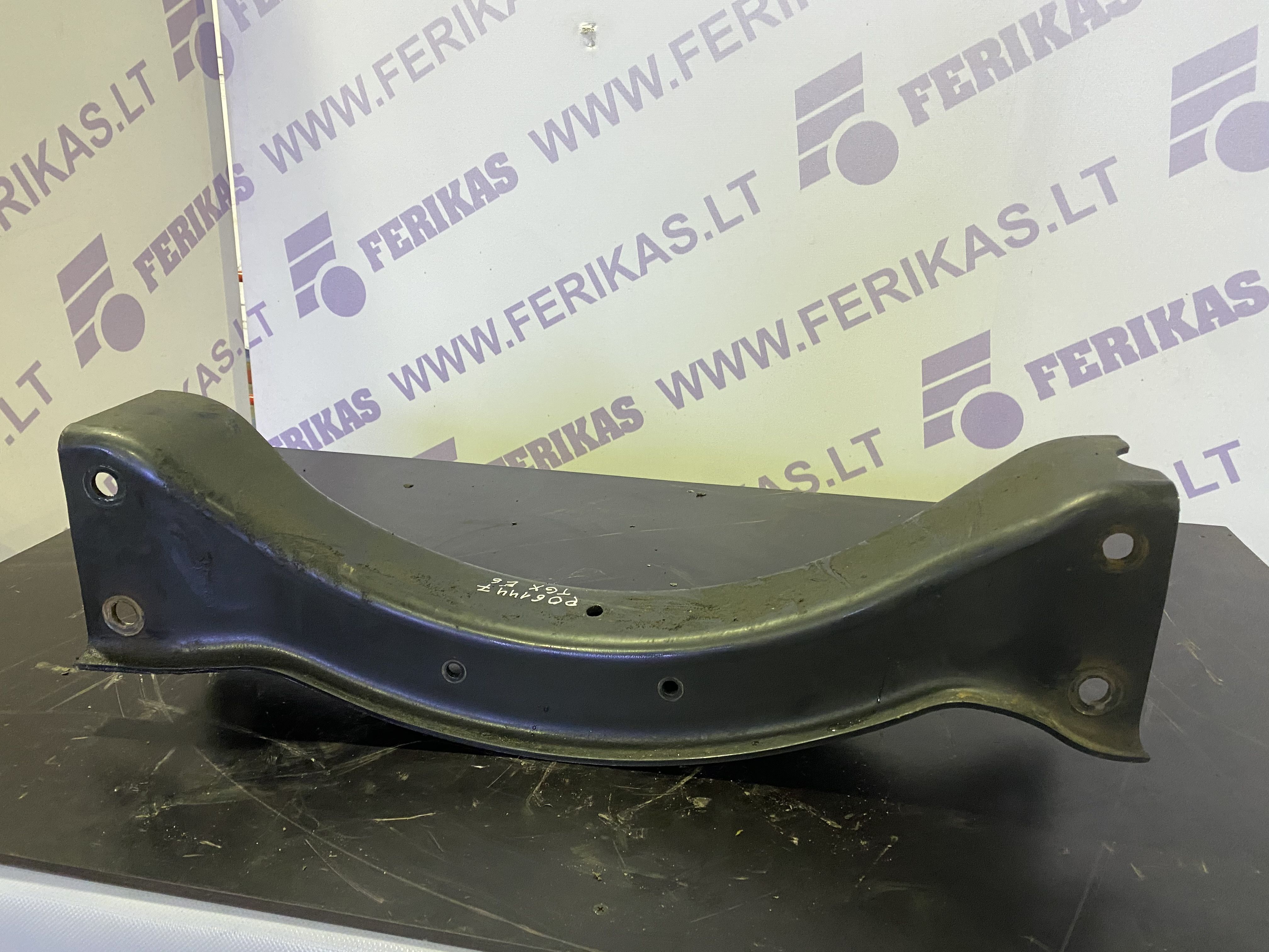 MAN TGX EURO 6 pavarų dėžės traversas